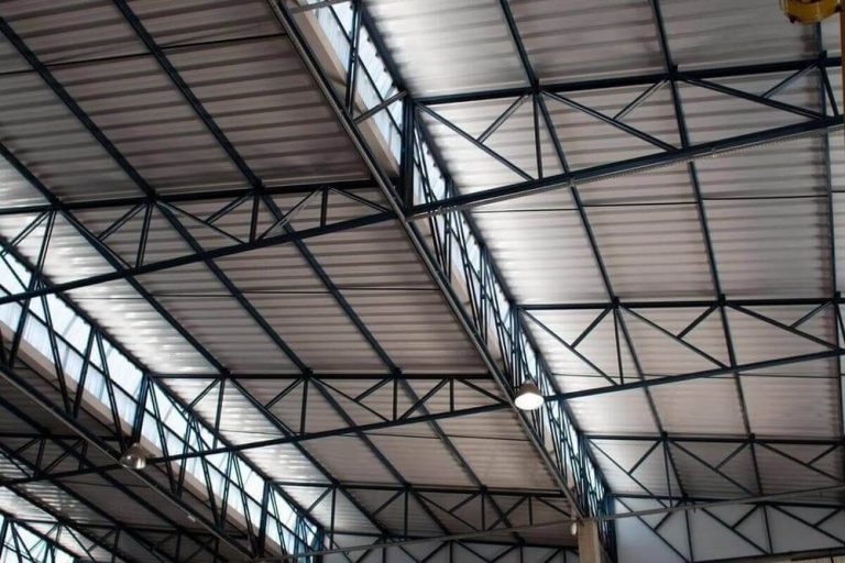 Telha Galvanizada Trapezoidal: o que avaliar antes da compra?
